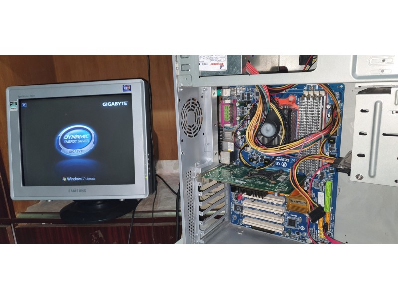 Amd racunar odlican! Komplet u visokom Tower kucistu!