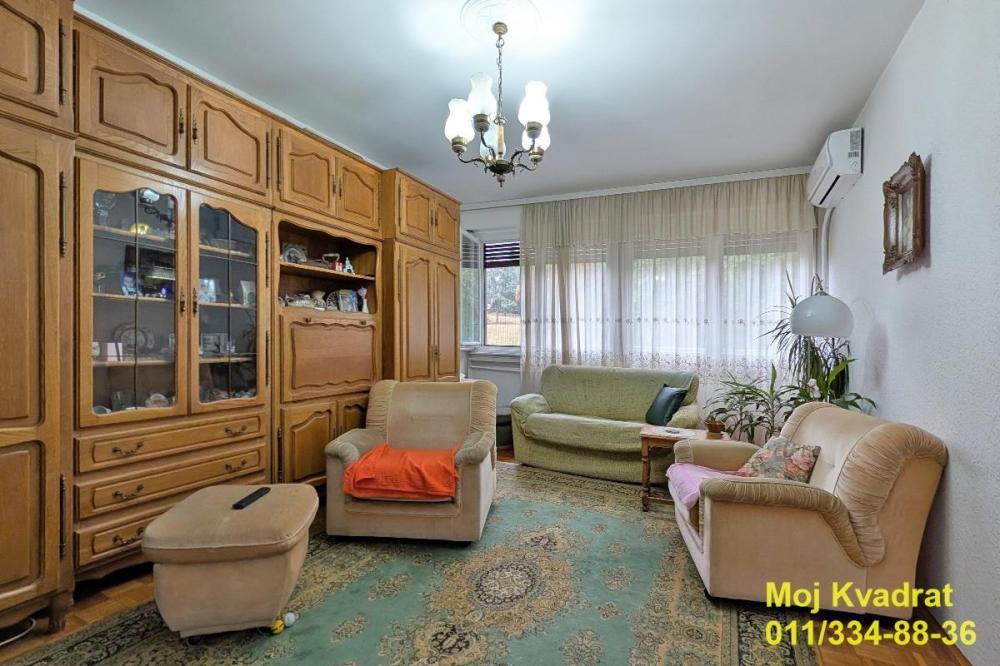 Trosoban stan na prodaju, 95m2, 237.000€