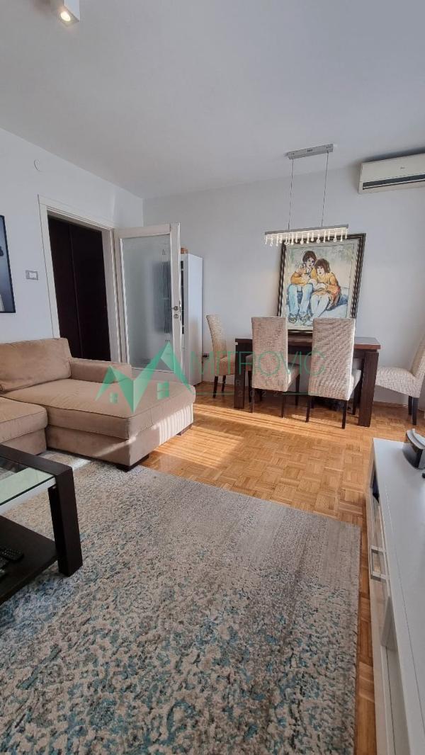 Jednoiposoban stan na prodaju, 64m2, 185.400€