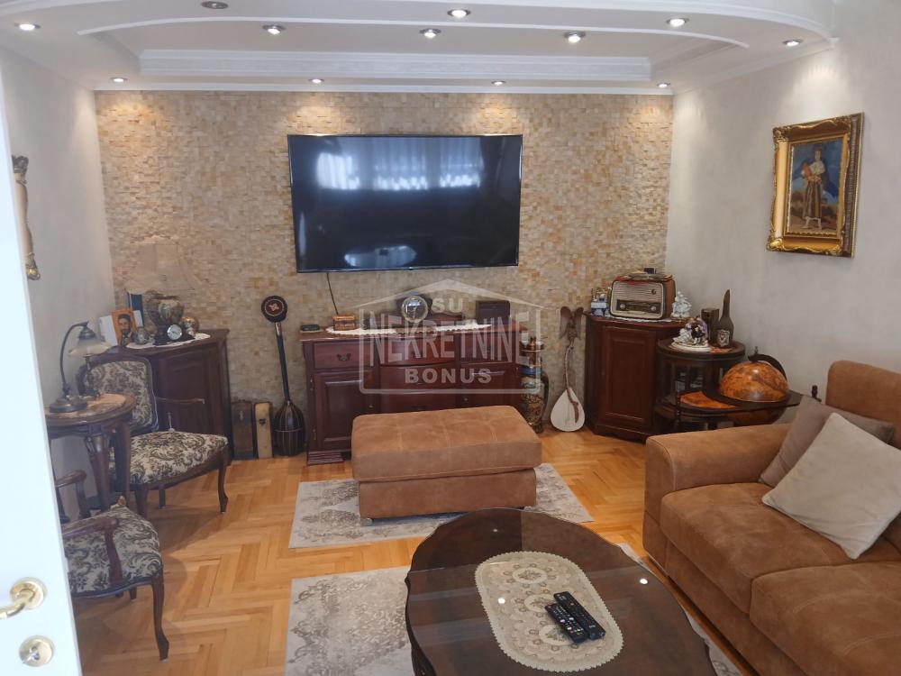 Subotica-Centar I-veći dvosoban stan ID#2271
145.000 €