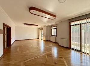 Izdavanje Lokal - Beograd