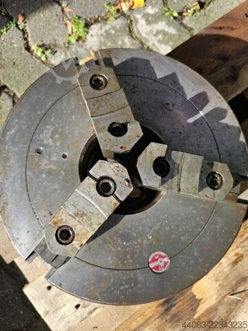 Meso
RÖHM 3 Backenfutter