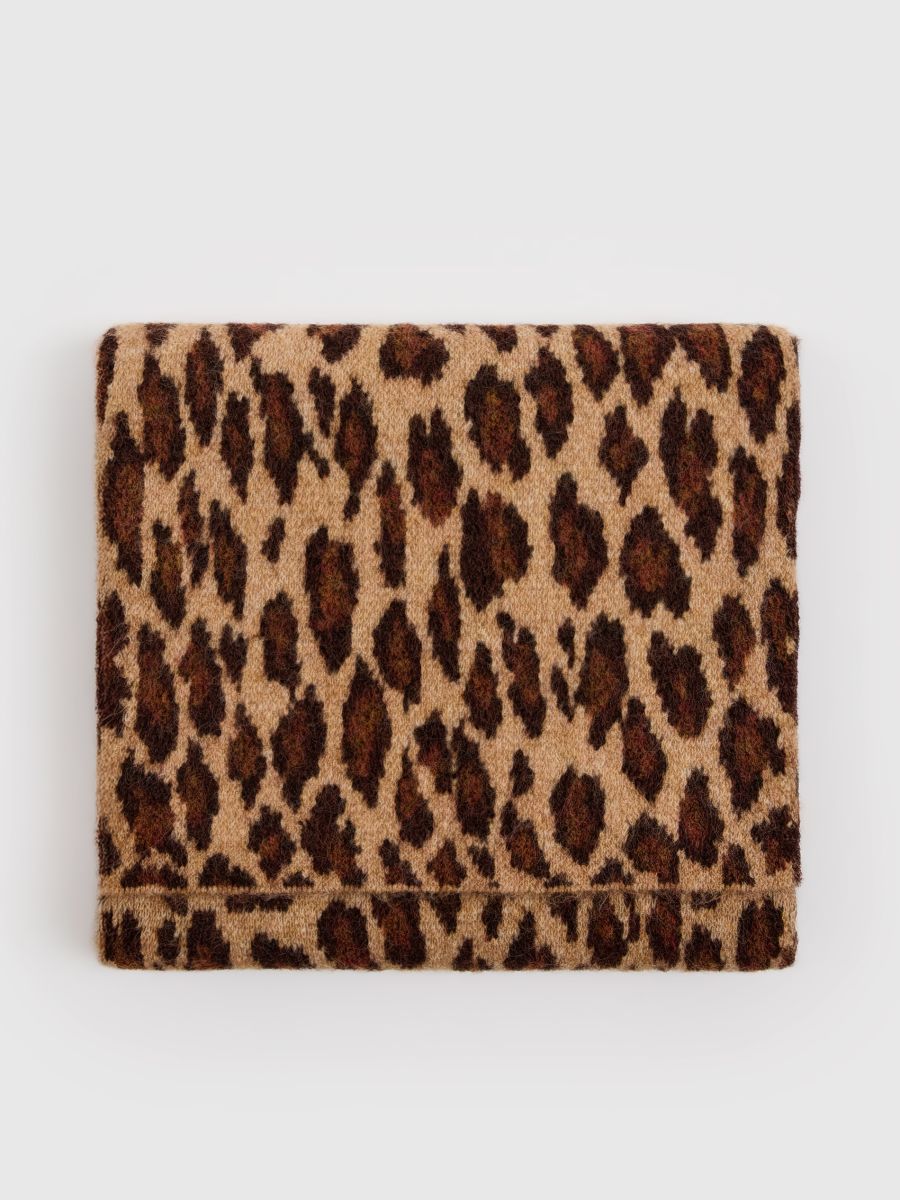 Šal s leopard dezenom