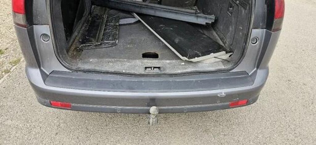 OPEL VEKTRA C KARAVAN ELEKTRO KUKA | OPEL DELOVI KOVAC RUMA Astra G