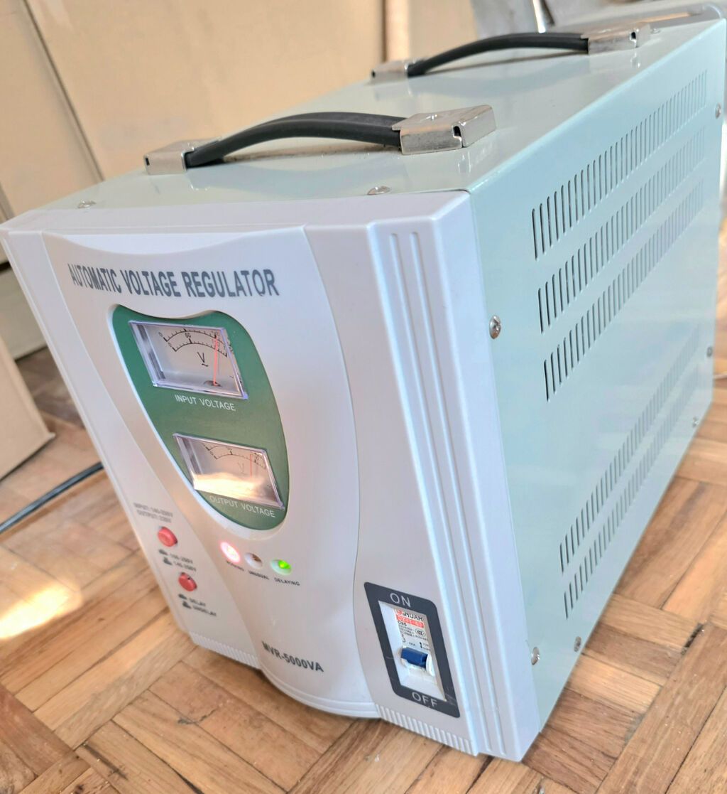 M Elektronik MVR-5000VA – automatski stabilizator napona 5 kVA