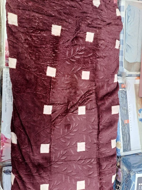 ❤️Cebe 160x220 mekano prelepo❤️      Cena fulll: 1500din