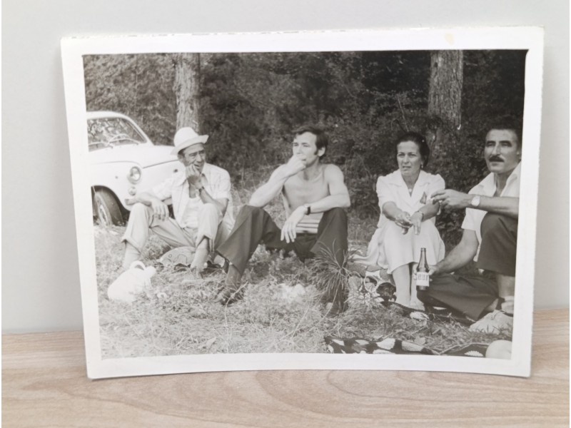 Vintage fotografija dama i gospoda