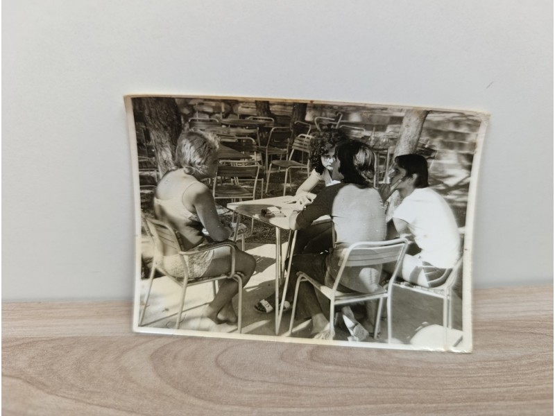 Vintage fotografija prijatelji
