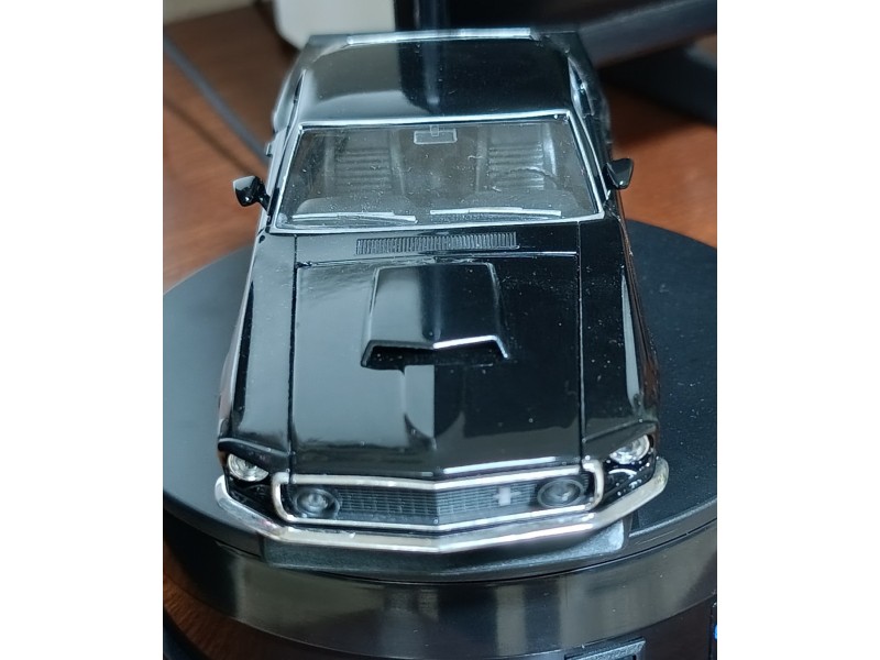Ford Mustang 429 boss 1:24