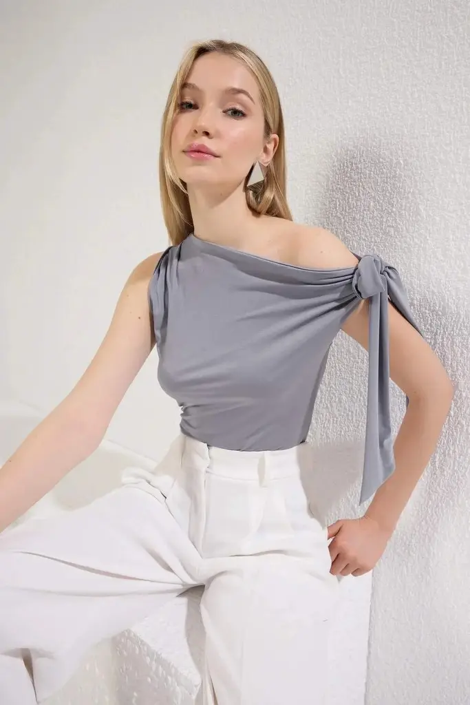 Trendyol Milla Ženska bluza, Siva