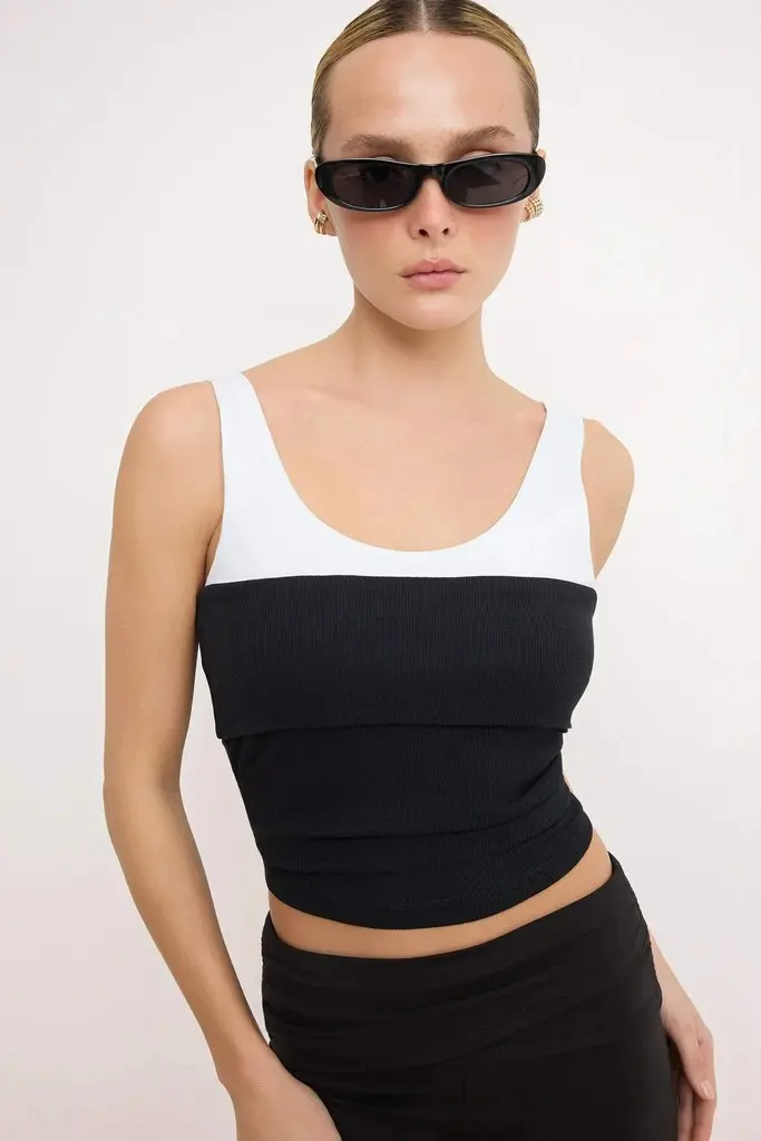 Trendyol Milla Ženska bluza, Crna