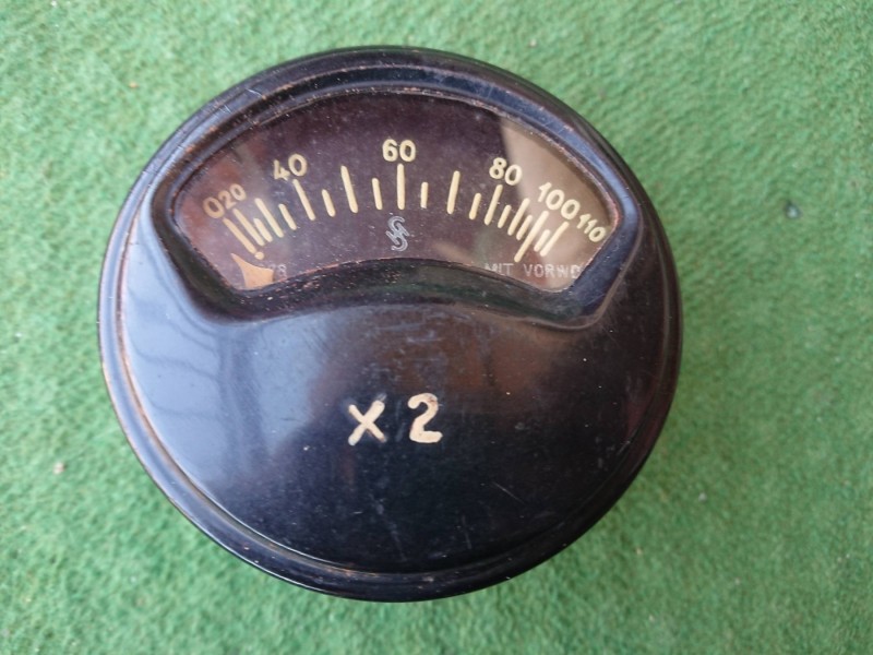 Instrument