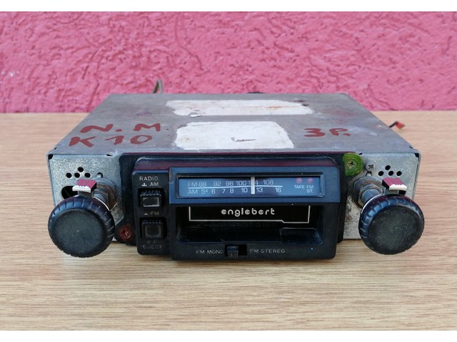 Auto radio kasetofon englebert C.A.R.S-1