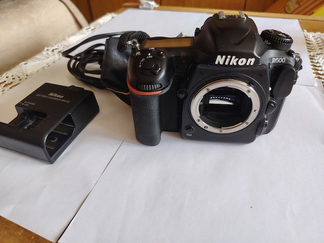 Nikon d500
