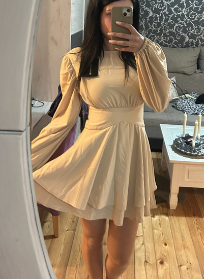 Nova Pretty little thing haljina