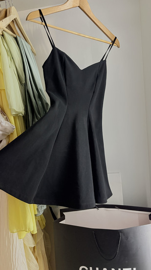 Zara mini haljinica snizena