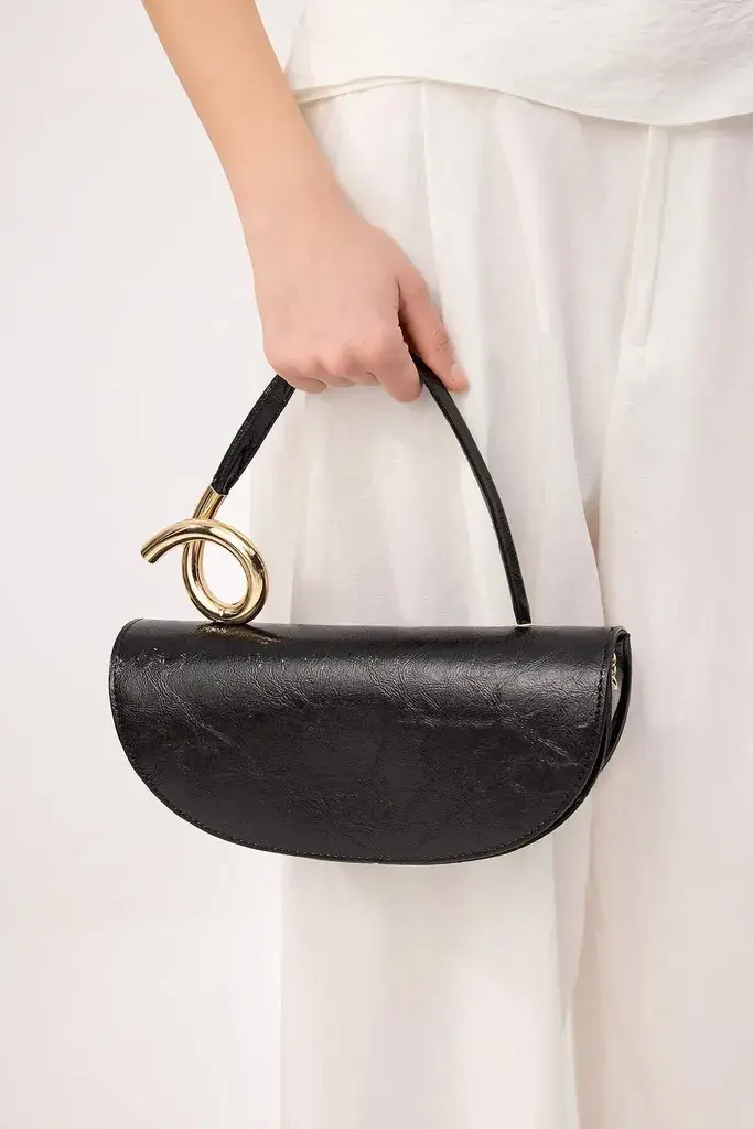 Trendyol ženska torba model Takss26Oc00058, crna