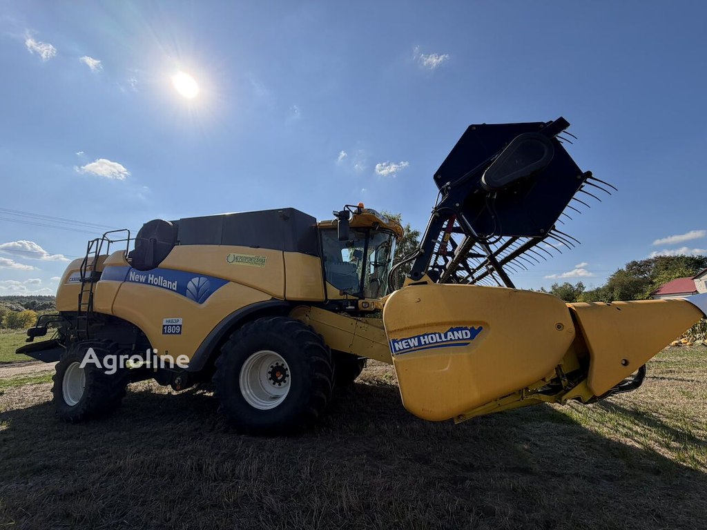 New Holland CX8080 kombajn za žito