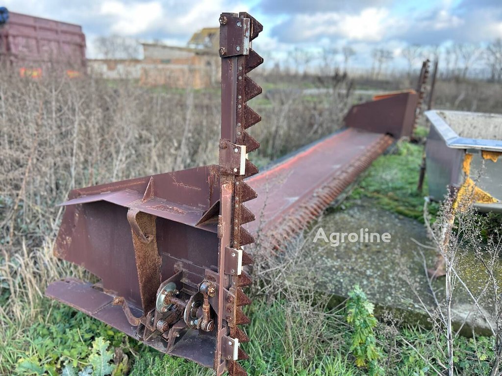 Case IH Ripakovyi stil Case IH 5.1 stol za uljanu repicu