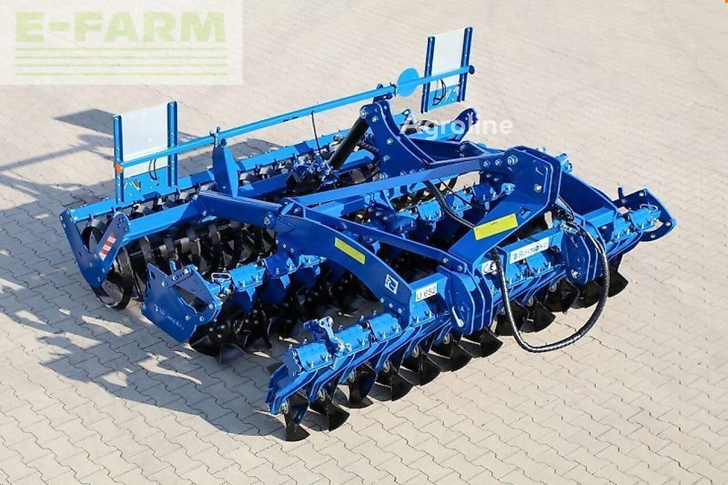 Rolmako u 652 tanjirača