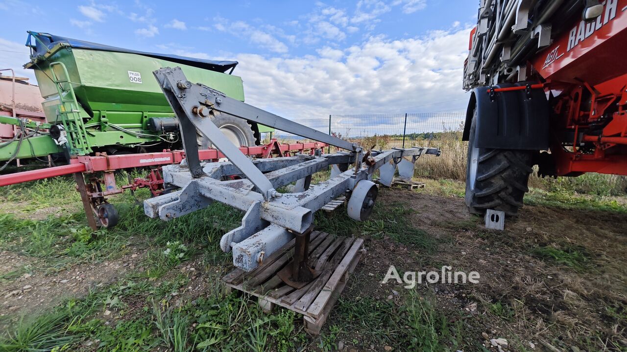 PLN 7-40 plug
