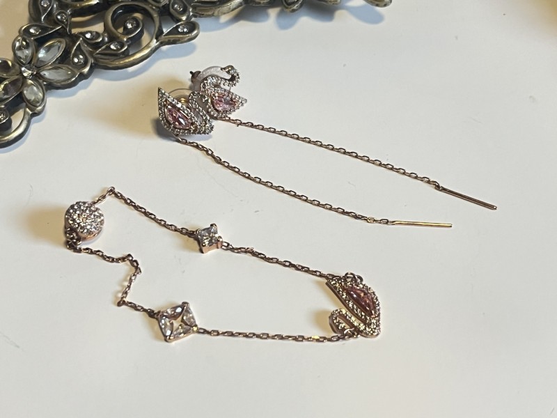 Swarovski nakit kao nov top !