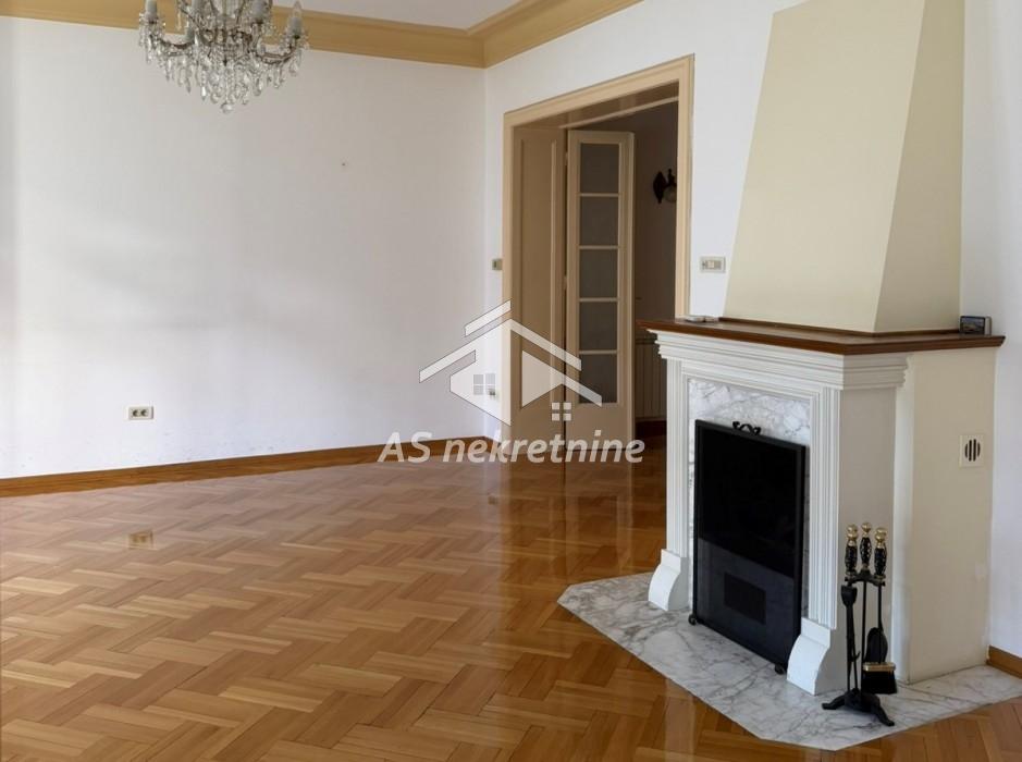 Petosoban stan za izdavanje, Krunska, Beograd, 150m², 2.500 €/mes