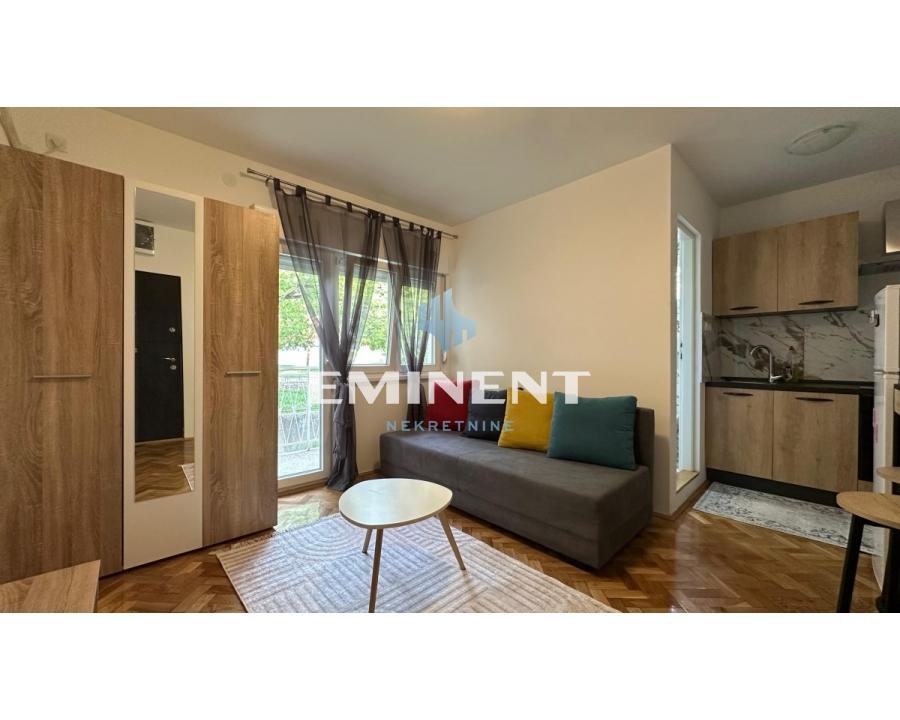 Jednosoban stan za izdavanje, Kanarevo Brdo, Beograd, 29m², 350 €/mes