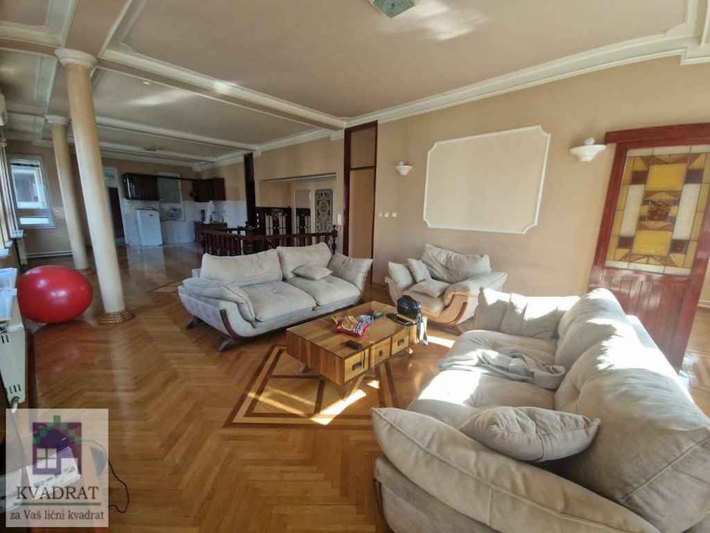Poslovni prostor / Lokal, Beograd – Obrenovac (mesto) | Izdavanje · 92m² · 800€