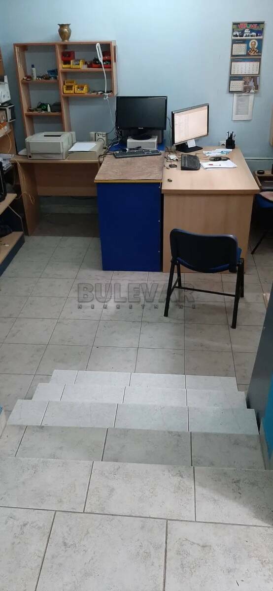 Poslovni prostor / Lokal, Niš – Vojna bolnica | Izdavanje · 22m² · 150€