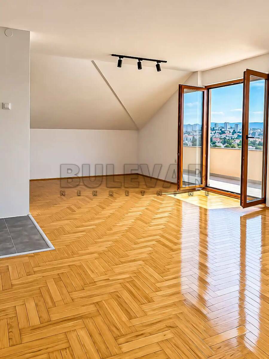 Trosoban stan, Niš – Centar | Prodaja · 94m² · 800€
