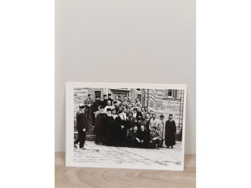 Vintage fotografija ljudi na Hilandaru sa sveštenstvom