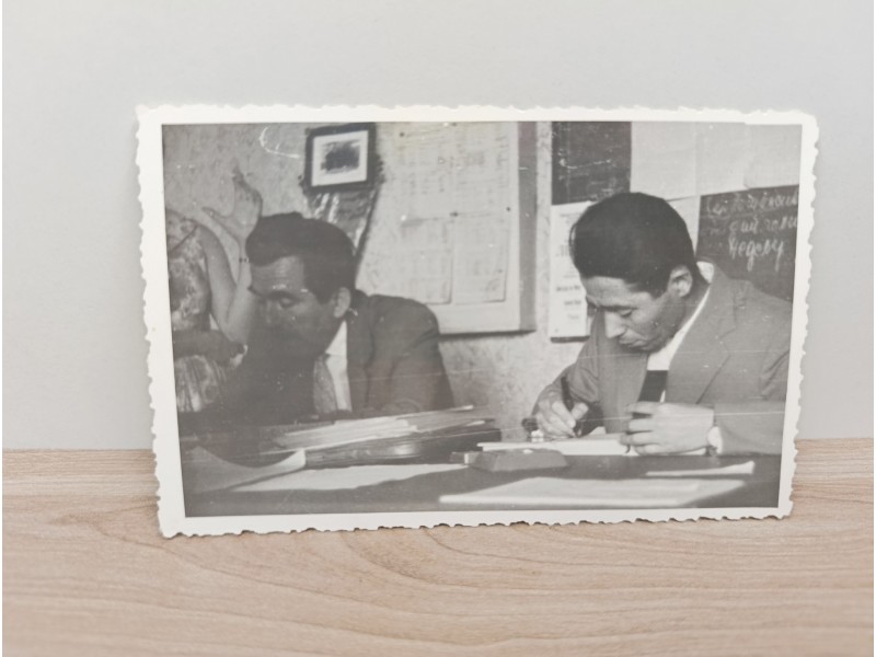 Vintage fotografija prijatelji