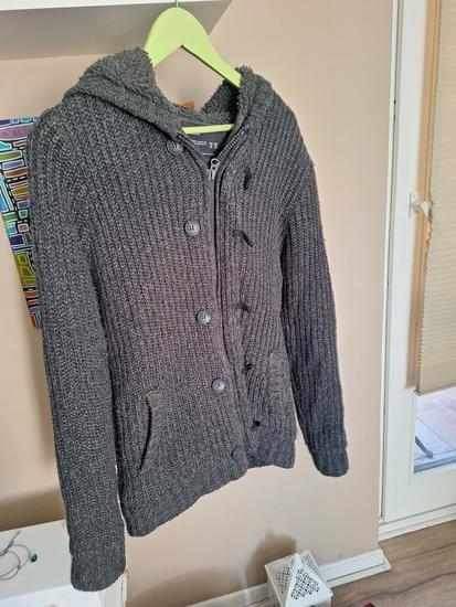 Pull&bear muski debeli dzemper