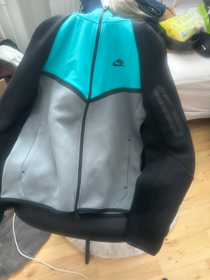 Tech fleece