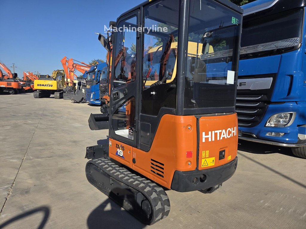 Hitachi ZX19-6 mini bager