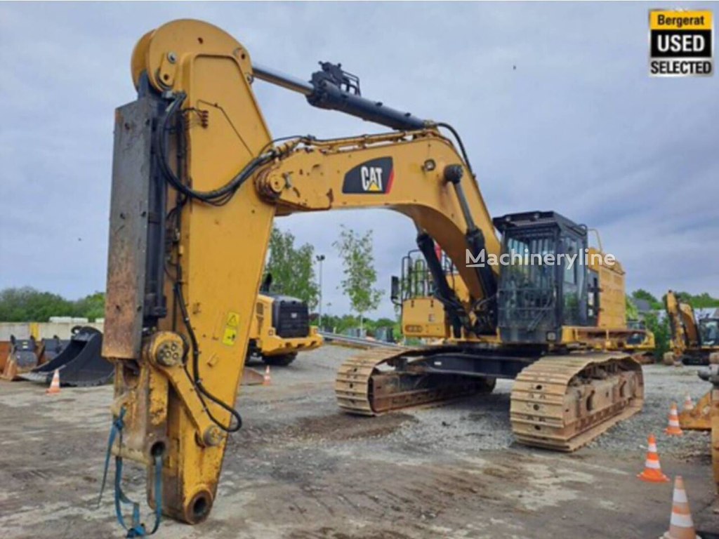 Caterpillar 374F bager guseničar
