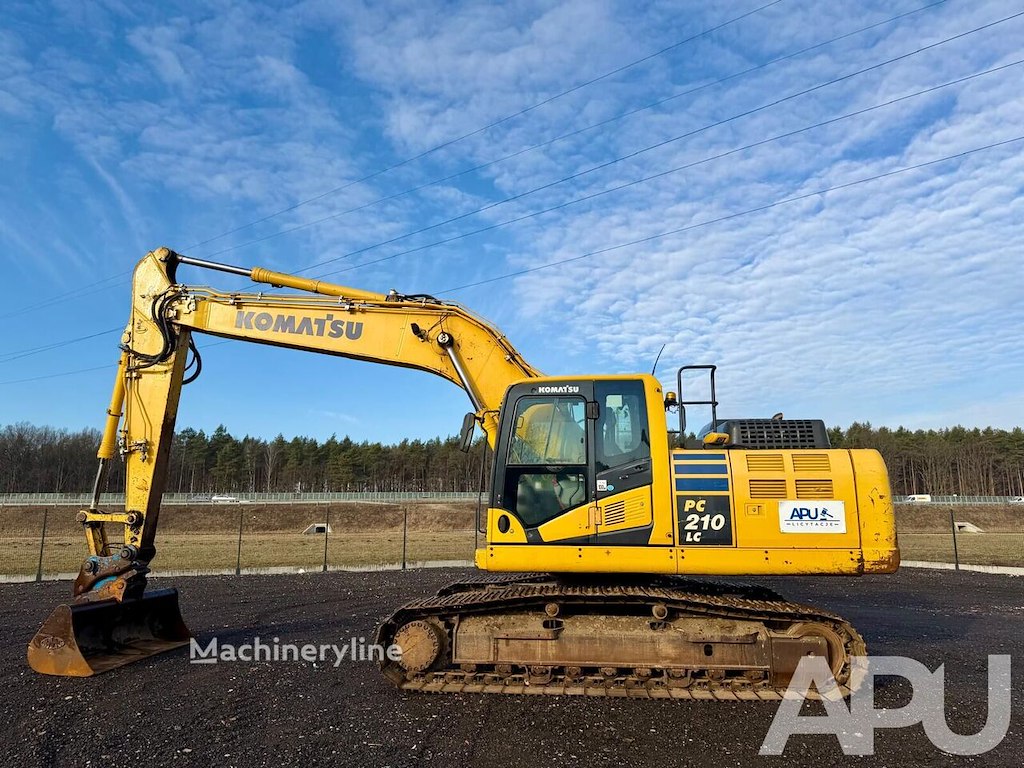 Komatsu PC210LC-11 bager guseničar