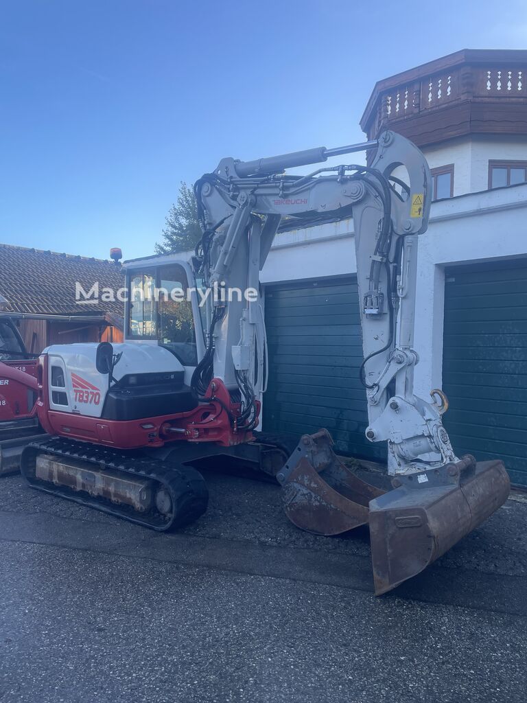 Takeuchi TB370 midi bager