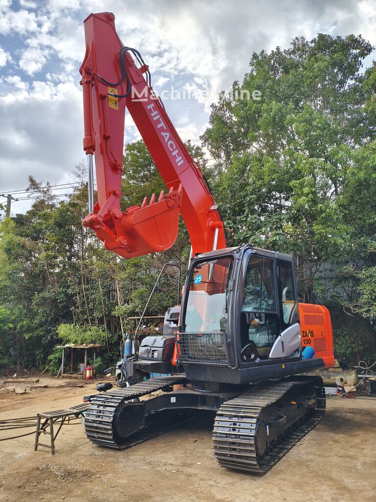 Hitachi ZX130 bager guseničar