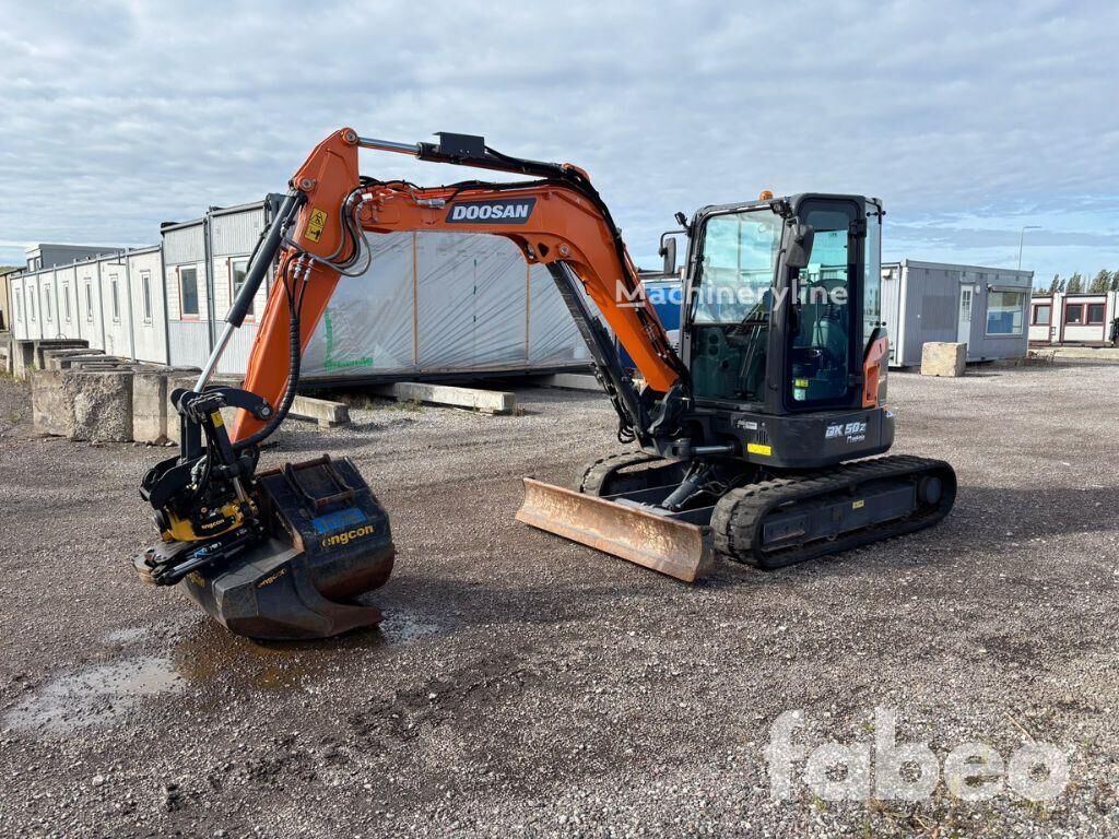 Prodaje se Doosan DX50Z-7 Grävmaskin med redskapspaket (139659) mini bager na aukciji