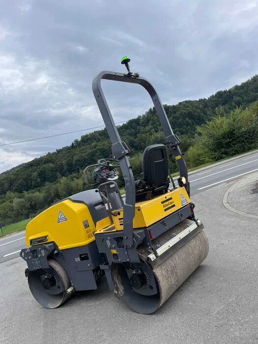Dynapac CC1200 mali valjak