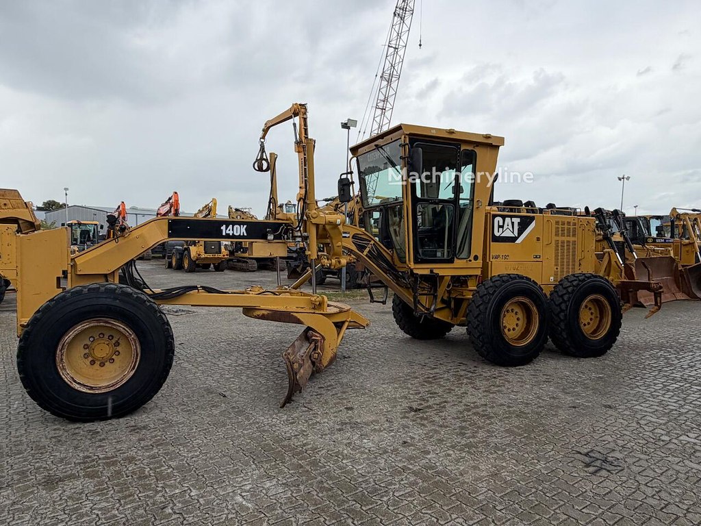Caterpillar 140K . grejder