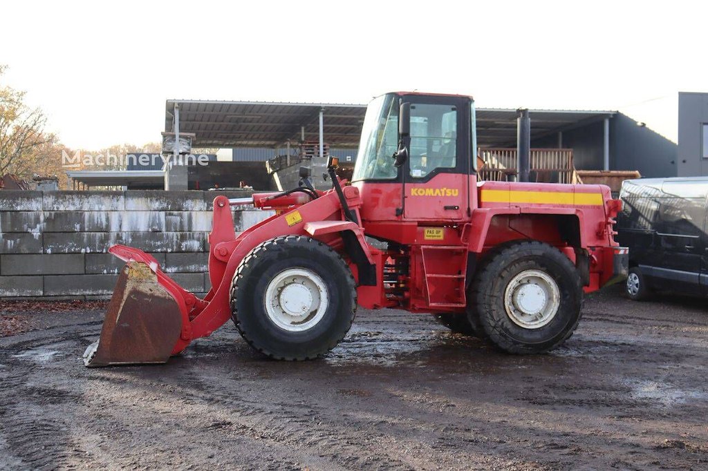 Prodaje se Komatsu WA 270-3 prednji utovarivač na aukciji