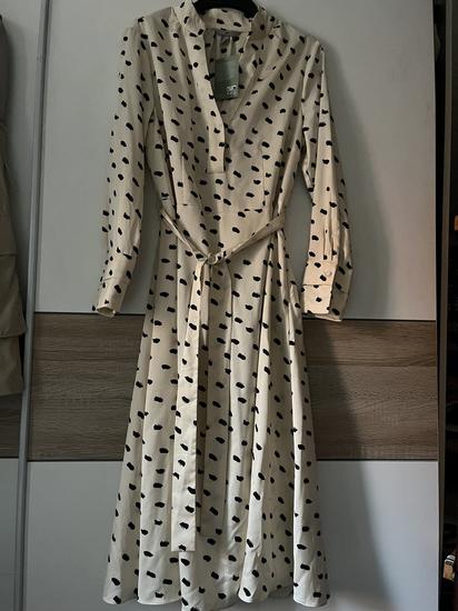 H&M nova haljina sa kaišem