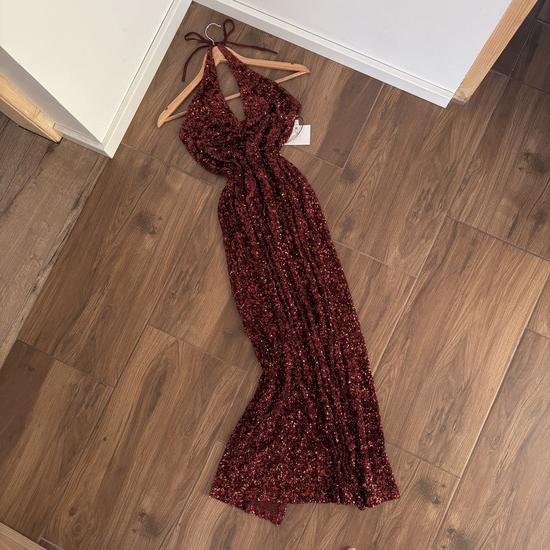 Zara prelepa sljokicasta midi haljina Novo