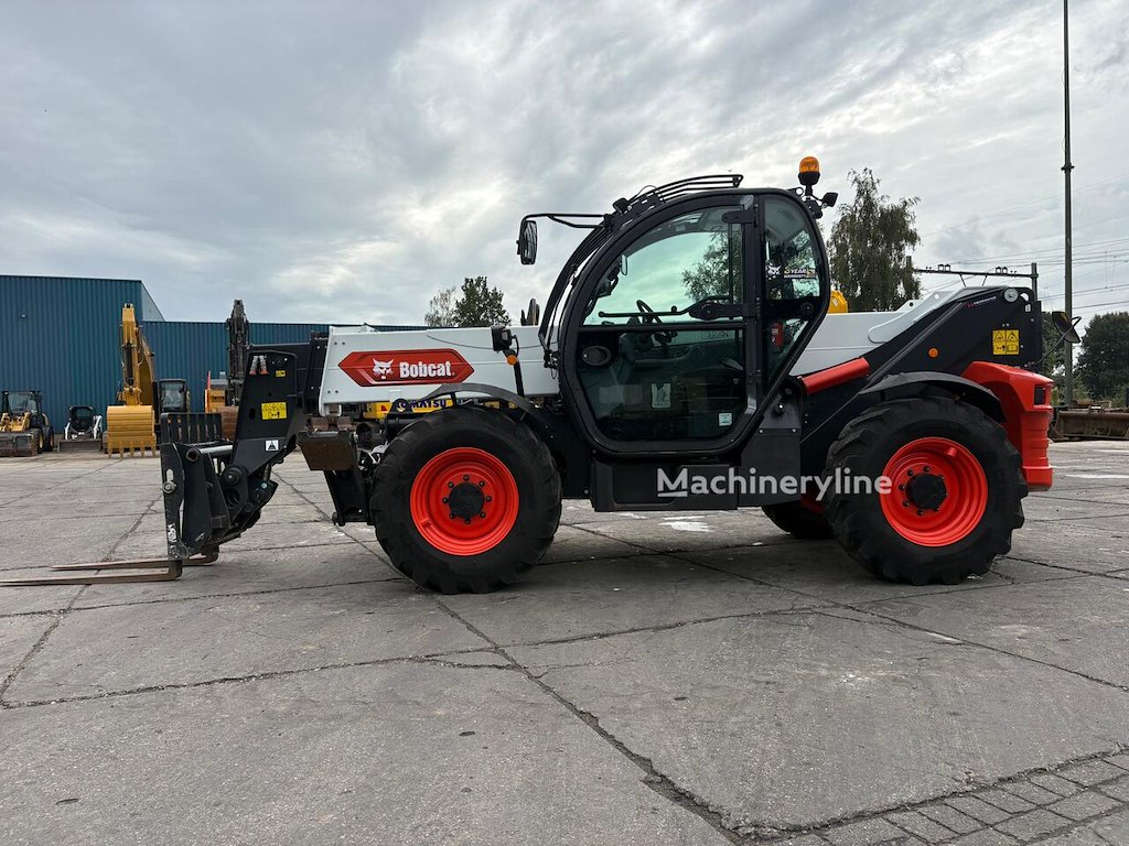 JCB 540-140 (Bobcat T41.140) teleskopski utovarivač