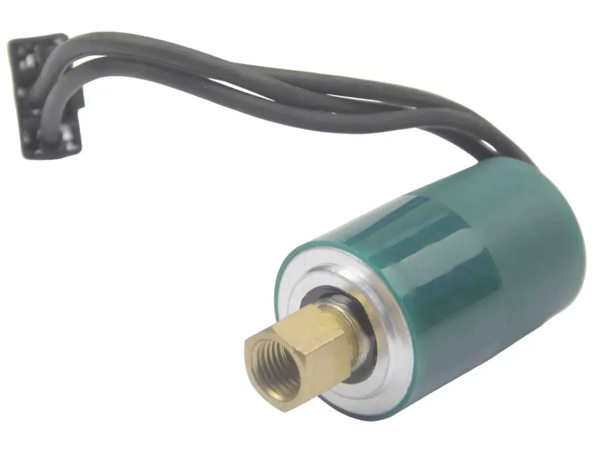 John Deere
A/C Pressure Switch - AT63265