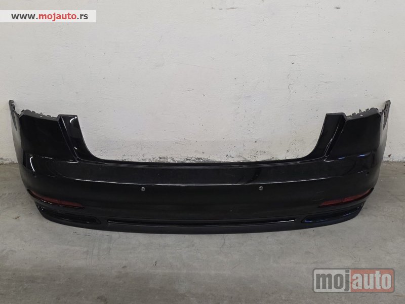 Audi A6 / C8 / 4K / 2018-2023 / Limuzina / Zadnji branik / ORIGINAL