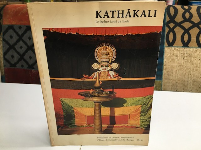 Kathakali Le theatre danse de l`Inde Ples i čaj Indije